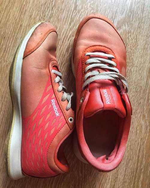 Кроссовки reebok easytone б/у