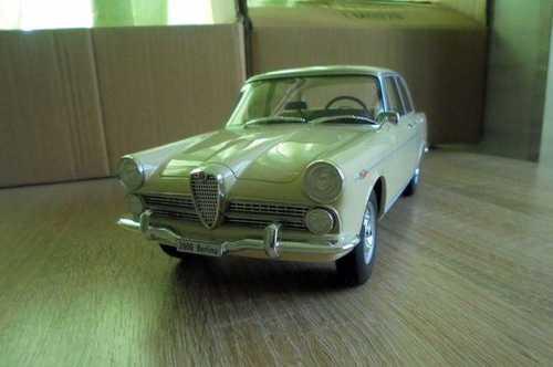 1:18 Alfa Romeo 2000 Berlina BoS
