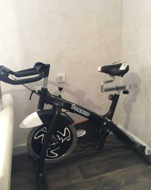 Велотренажёр Torneo Raceter 1.0 race bike