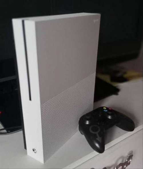 X box One s 1tb