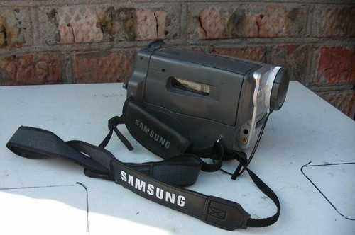 Видеокамера Samsung VP-M50