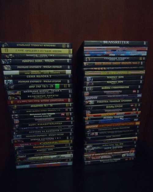 Коллекция аниме на DVD, более 60 дисков