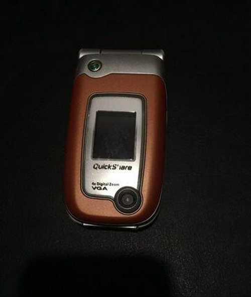 Телефон Sony Ericsson Z520i Quick Share
