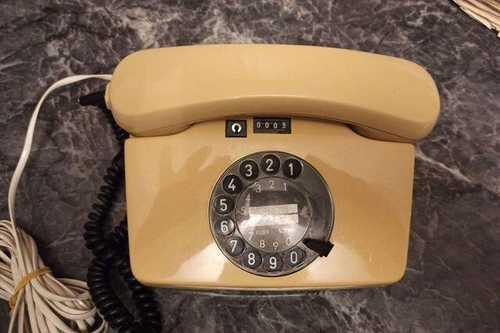 Советский стационарный телефон