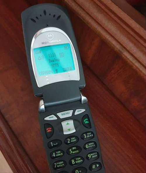 Телефон Motorola V60i