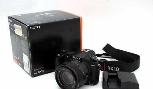 Sony Cyber-shot DSC-RX10 в упаковке