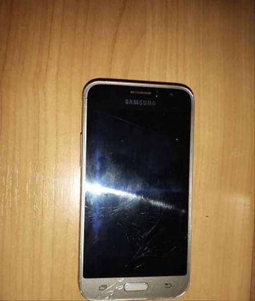 Телефон Samsung galaxy J1(2016г)