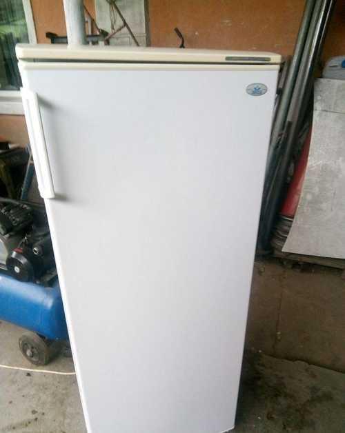 Холодильник Атлант 130см Беларусь прост надежный