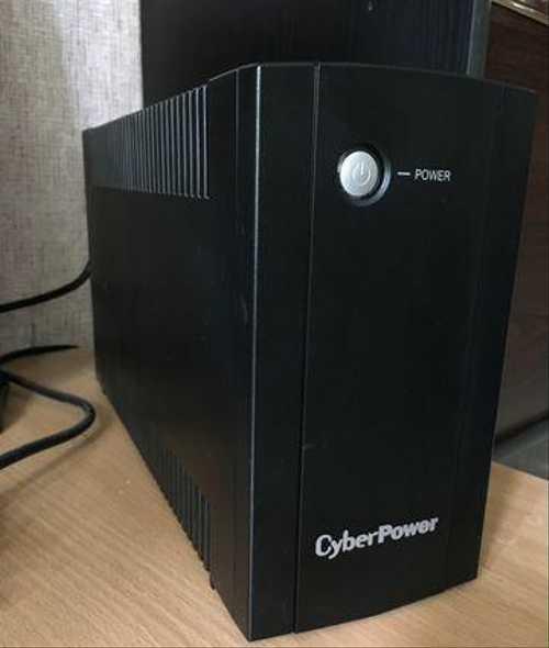 Ибп CyberPower UT1050E