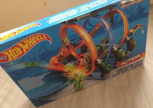 Трасса “ Hot Wheels “