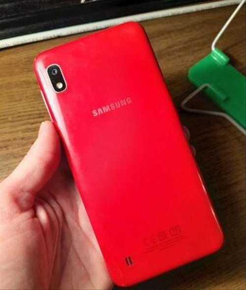 Телефон Samsung А10