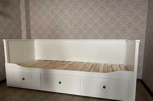 Кровать-кушетка IKEA