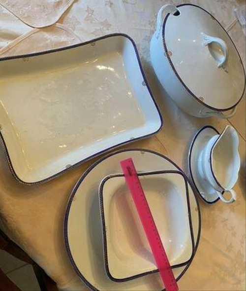 Набор столовой посуды антикварный