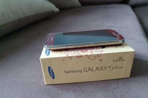 Телефон Samsung galaxy s4 mini La'Fleur