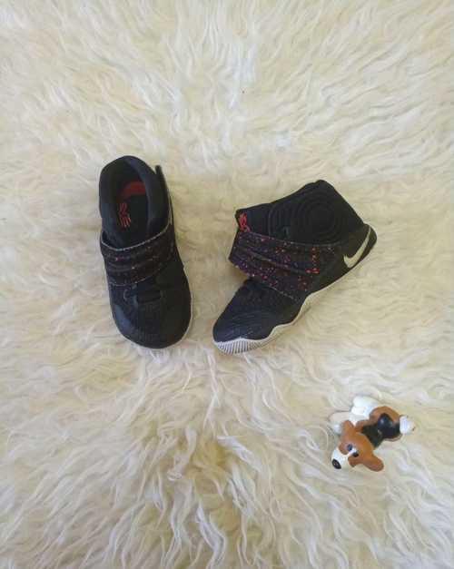Кроссовки Nike. кеды Zara. ботинки