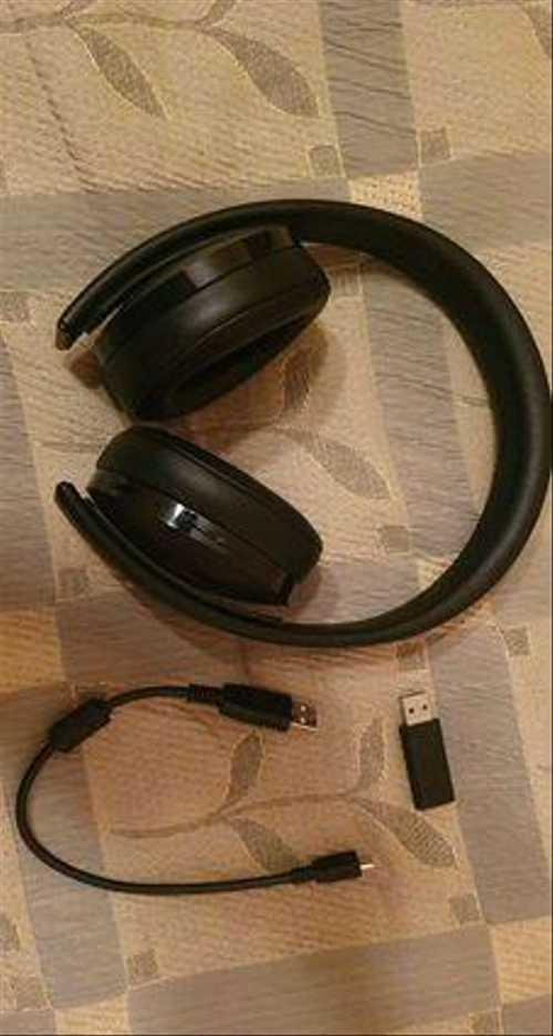 Наушники Sony Gold Wireless Headset