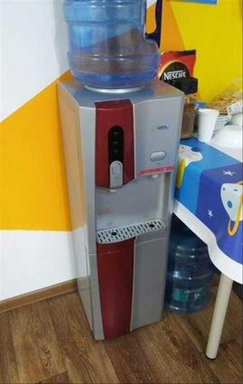 Куллер для воды с холодильником