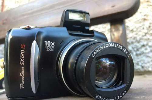 Компактный фотоаппарат Canon