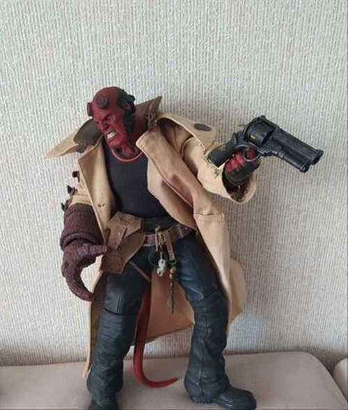Hellboy mezco toys 2008 50 см Хэлбой