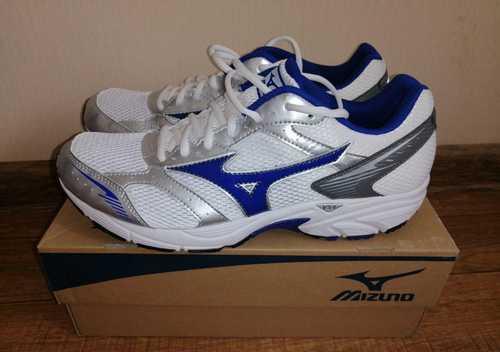 Кроссовки Mizuno