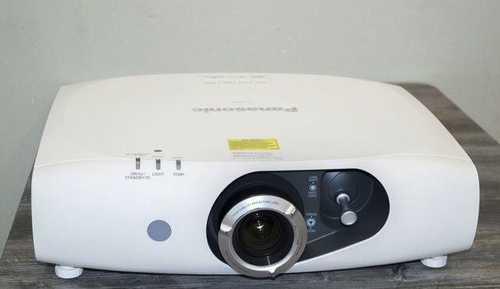 Лазерный FullHD DLP проектор Panasonic PT-RZ370E