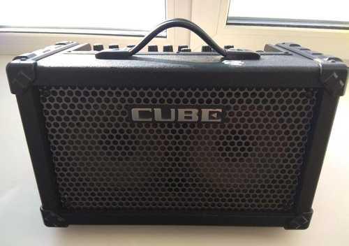Комбоусилитель Roland Cube Street