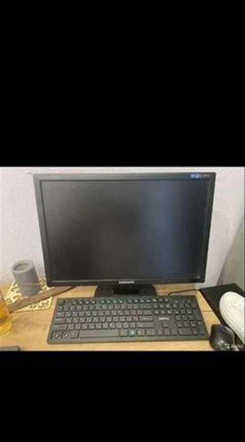 Компьютер с монитором Samsung
