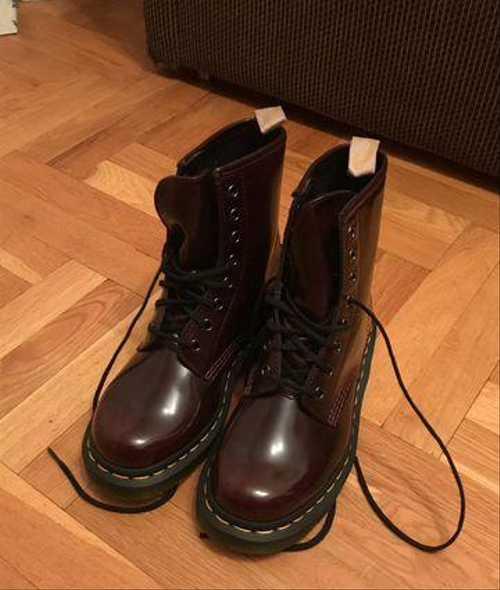 Dr. Martens Vegan 1460 Cherry Red