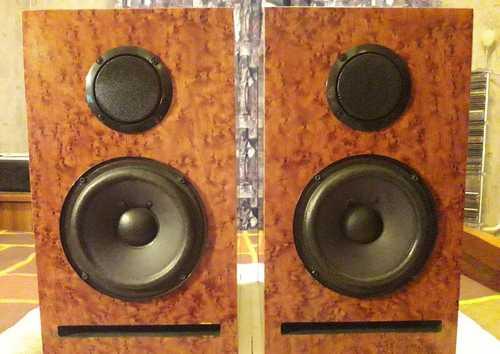 Полочная винтажная акустика kenwood 303
