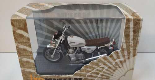 Модель Benelli 750 Sei 1976 IXO Museum 1/24