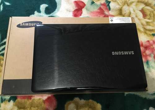 Продам Ноутбук Samsung 300E5 15.6