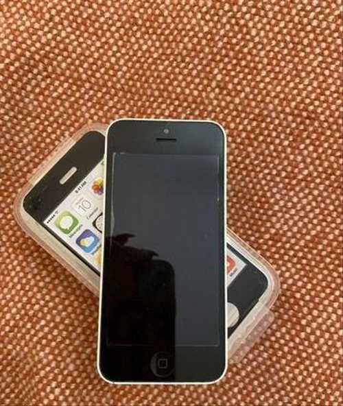Телефон iPhone 5с 16Gb