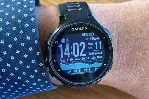 Продаю часы garmin forerunner 735XT