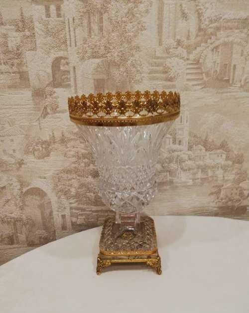 Шикарная старинная хрустальная ваза из Франции