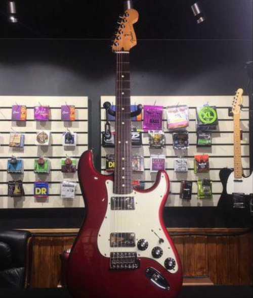 Fender Stratocaster Blacktop HH