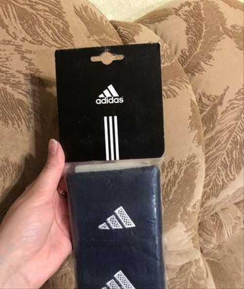 Напульсник adidas новые