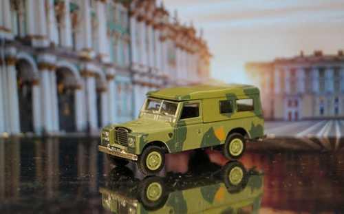 Land Rover Series III 1/72 Camouflage Green