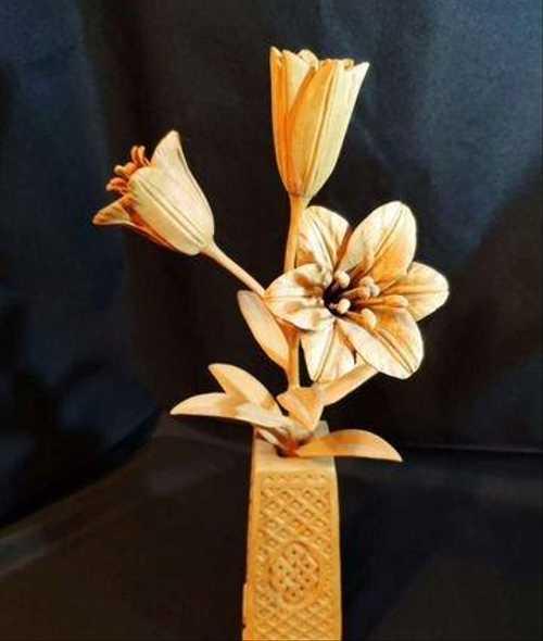 Подарок ручной работы (ваза с цветами)