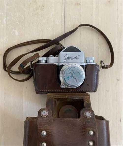 Раритетный плёночный фотоаппарат Зенит-1