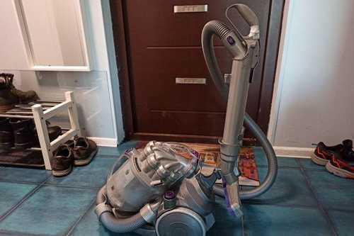 Пылесос Dyson DC08