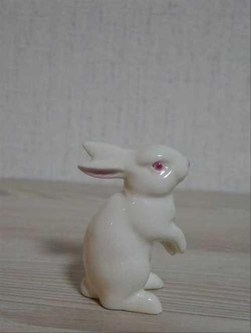 Фарфоровая статуэтка Кролик. Goebel. 7 см