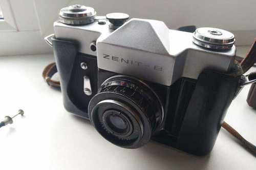 Плёночный фотоаппарат Zenith B с вспышкой и дально