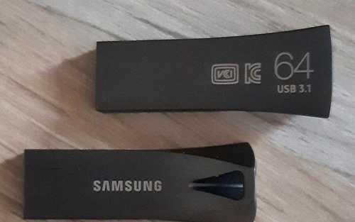 USB-накопитель Samsung BAR Plus 64GB