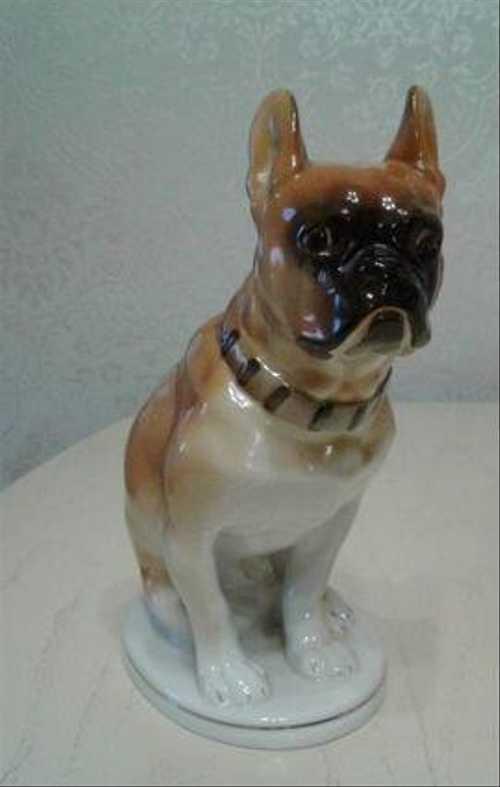 Продам фигурку собаки из фарфора (пр-во СССР)