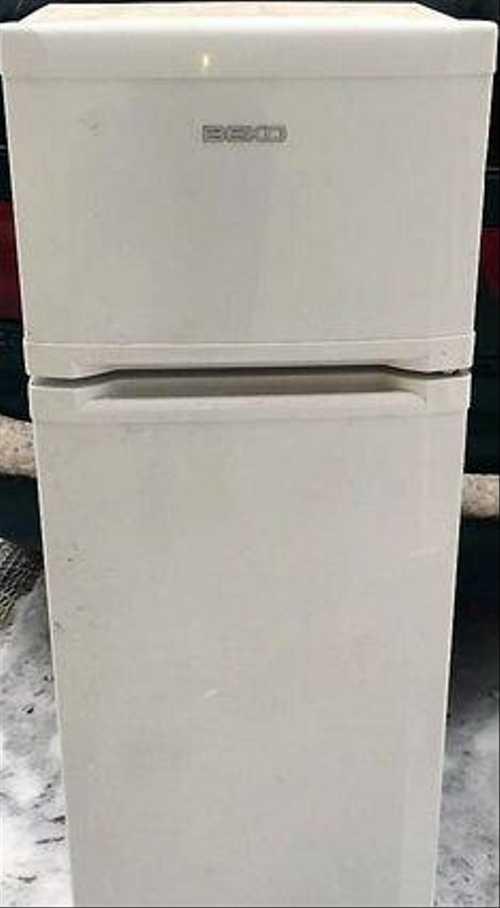 Компактный холодильник Веко