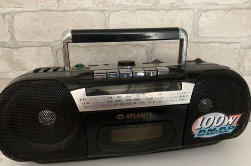 Радиоприемник кассетный