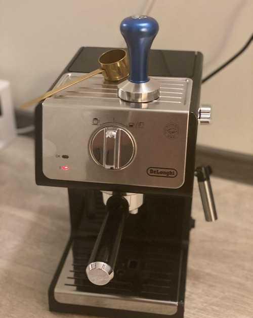 Кофеварка рожковая De'Longhi ECP 33.21