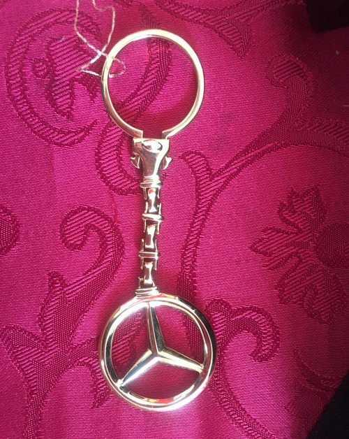 Брелок золото Mercedes