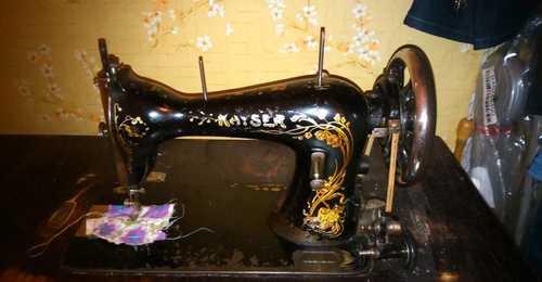 Швейная машина Кайзер