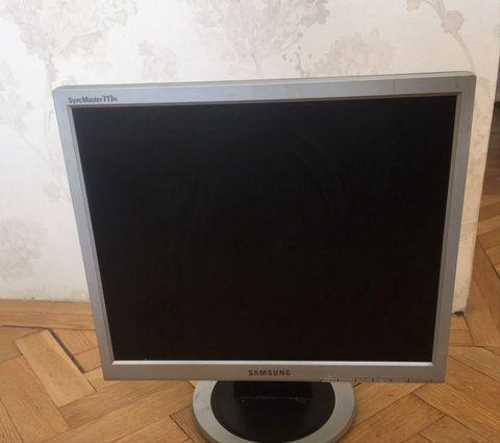 Монитор 17” Samsung 713N Не рабочий